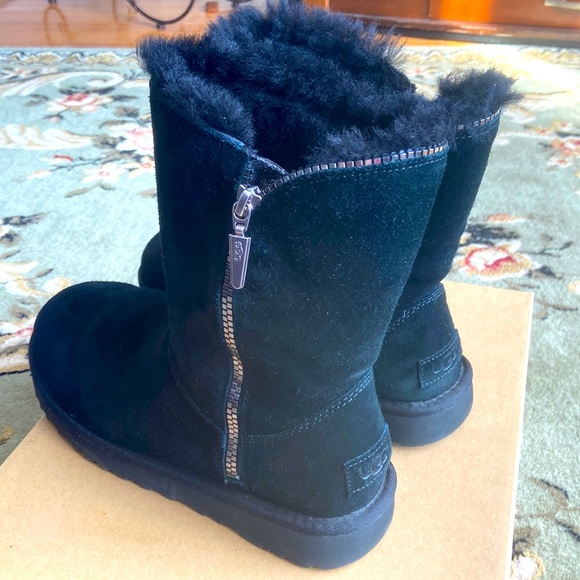 UGG | Shoes | Ugg | Poshmark